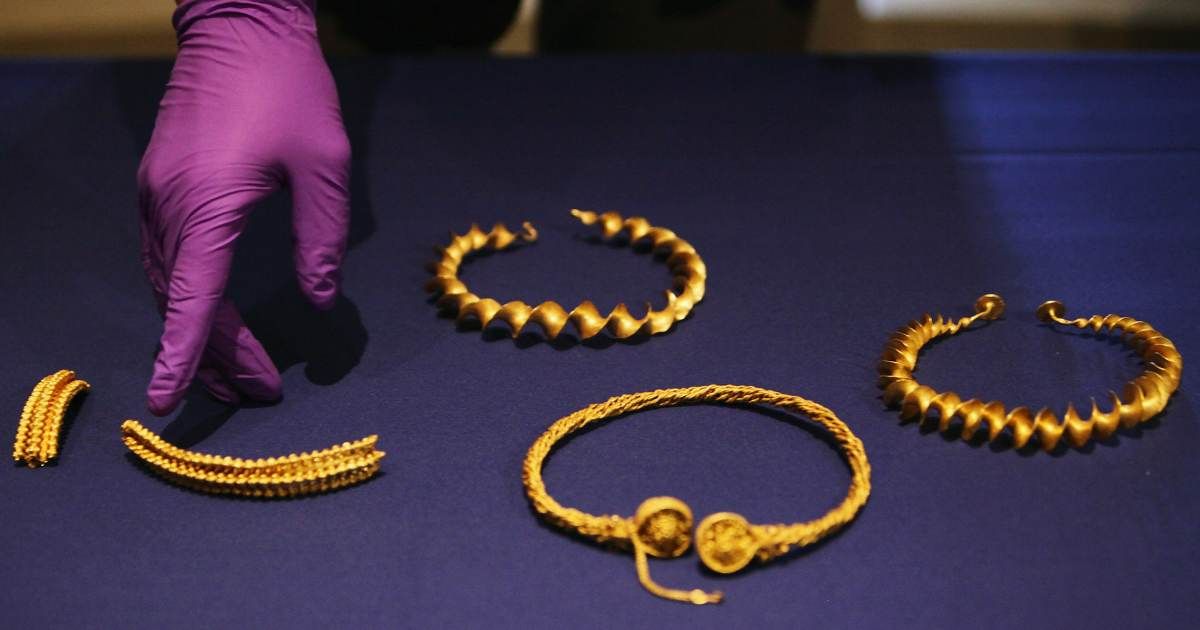 222-Gram Gothic Gold Necklace Unearthed in Grodziec Forest District ...
