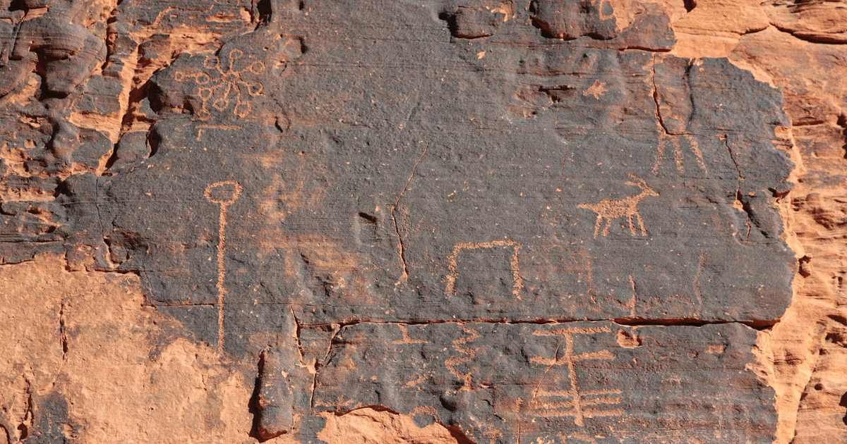 Archaeologists stunned after discovering ancient petroglyphs in Phu ...
