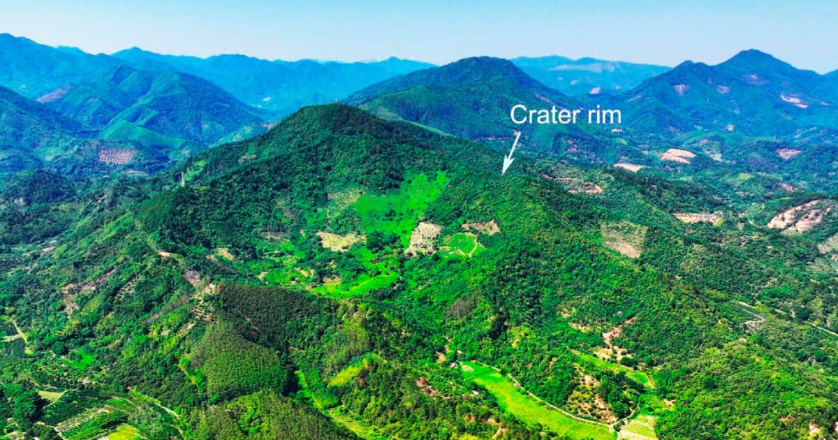 Researchers discovered nearly 3,000-foot-wide well-preserved Earth's ...